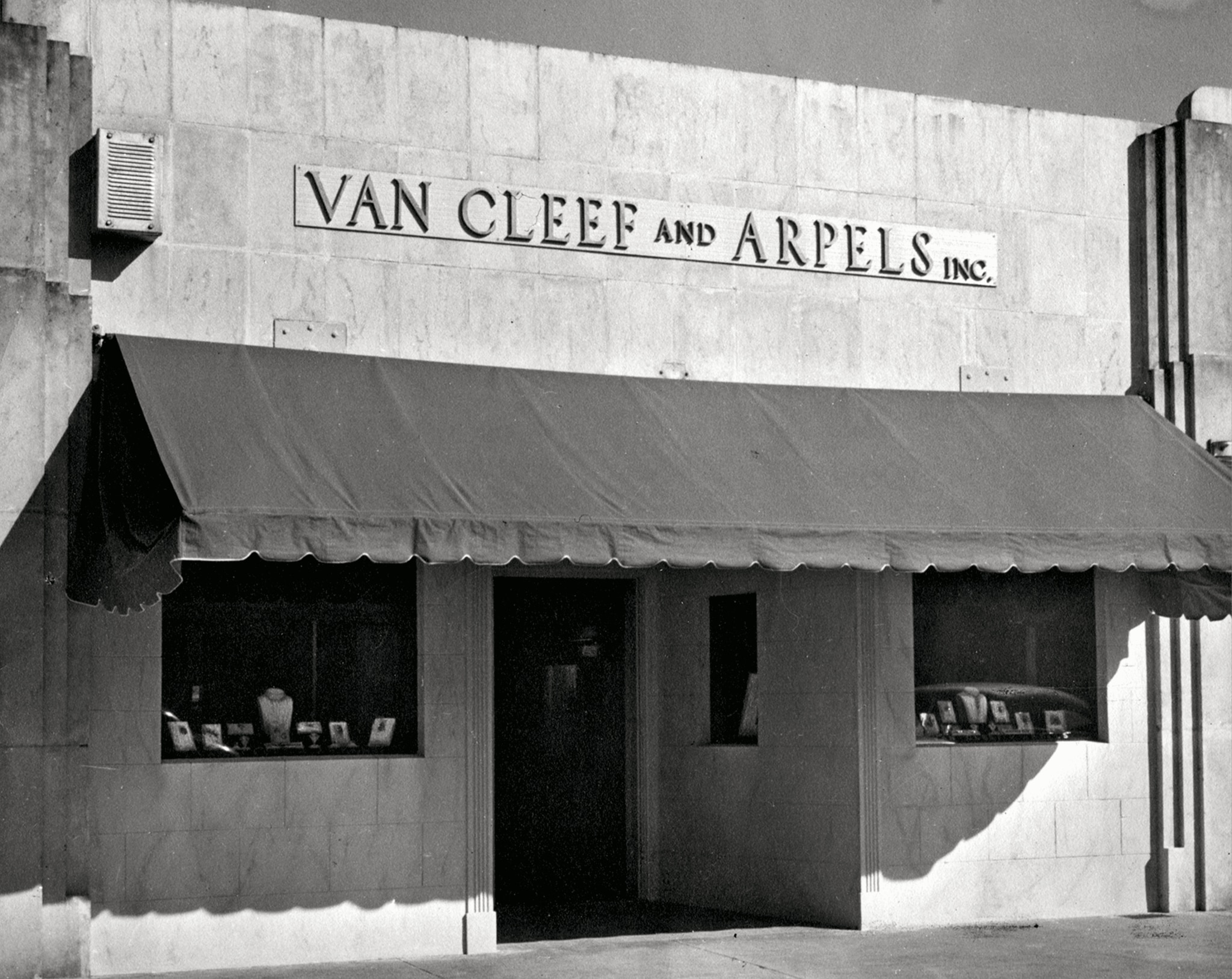 From Paris to New York | The Collection Van Cleef & Arpels